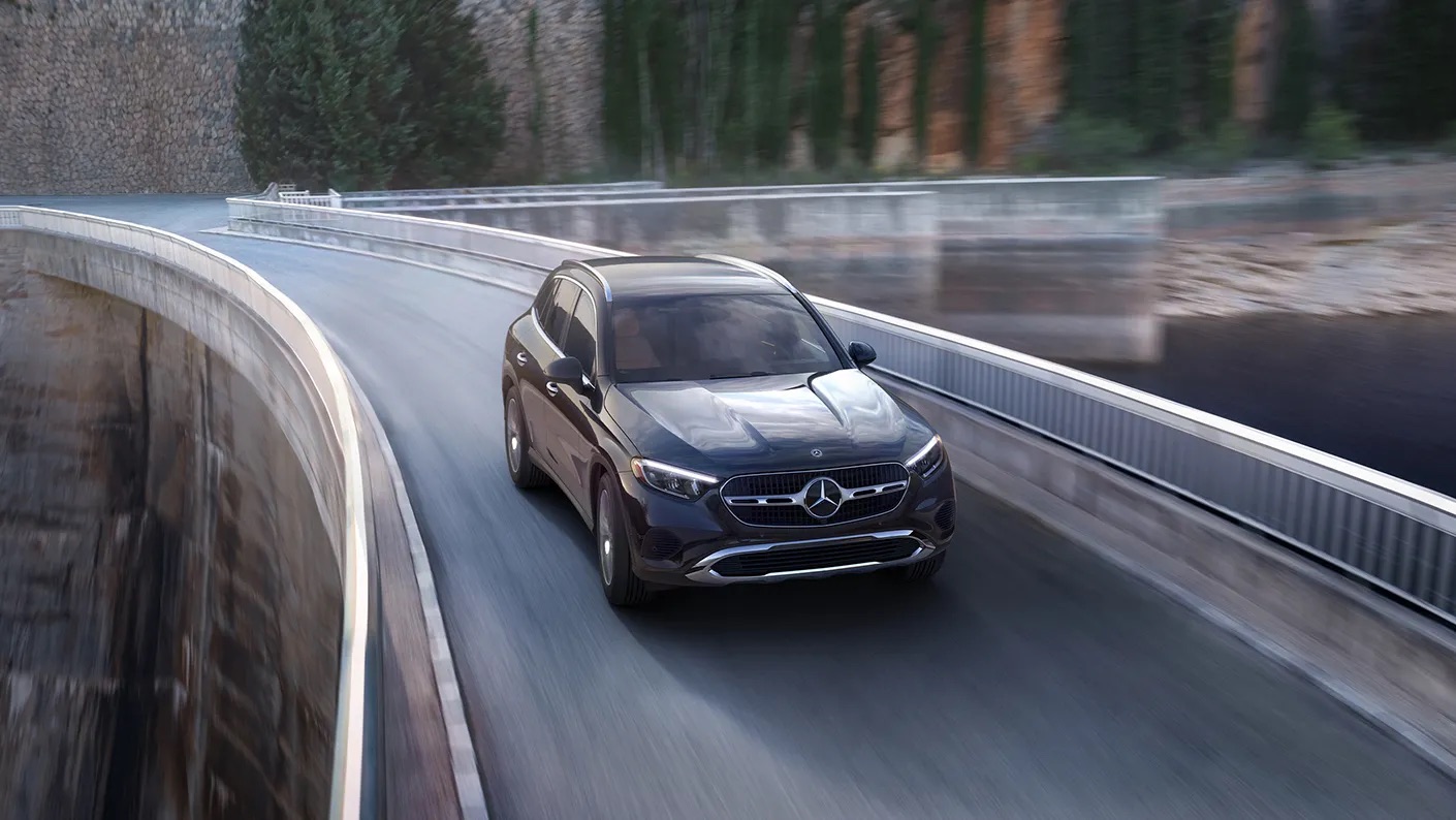 Compare New Mercedes-Benz to Audi | Mercedes-Benz of Westminster